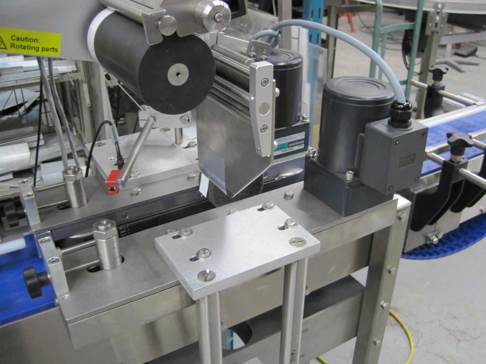 Custom Labelers - Speedway Packaging Machinery